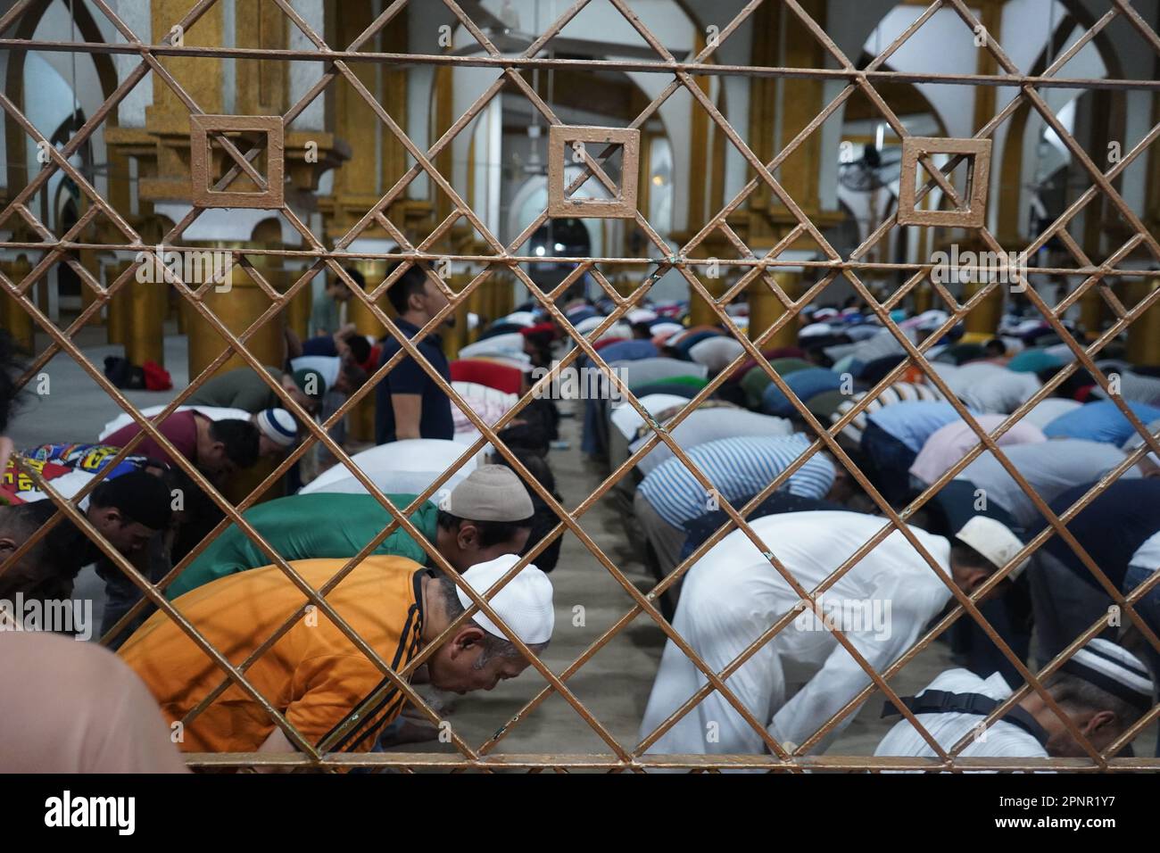 Philippines muslim manila hi-res stock photography and images - Alamy
