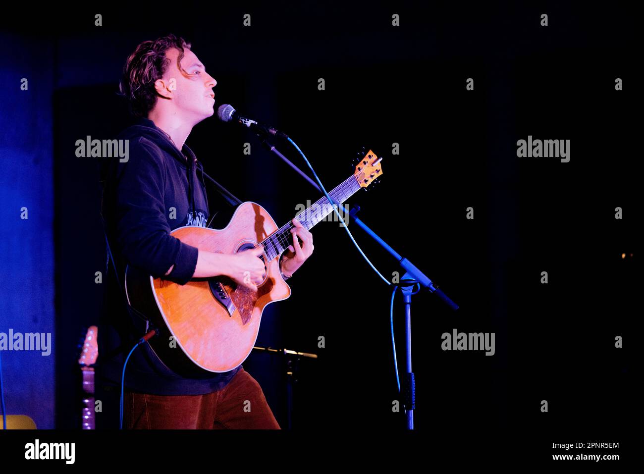 Fink band member hi-res stock photography and images - Alamy