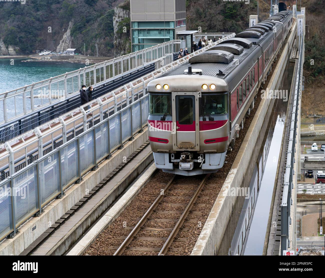 Kiha 189 series hi-res stock photography and images - Alamy