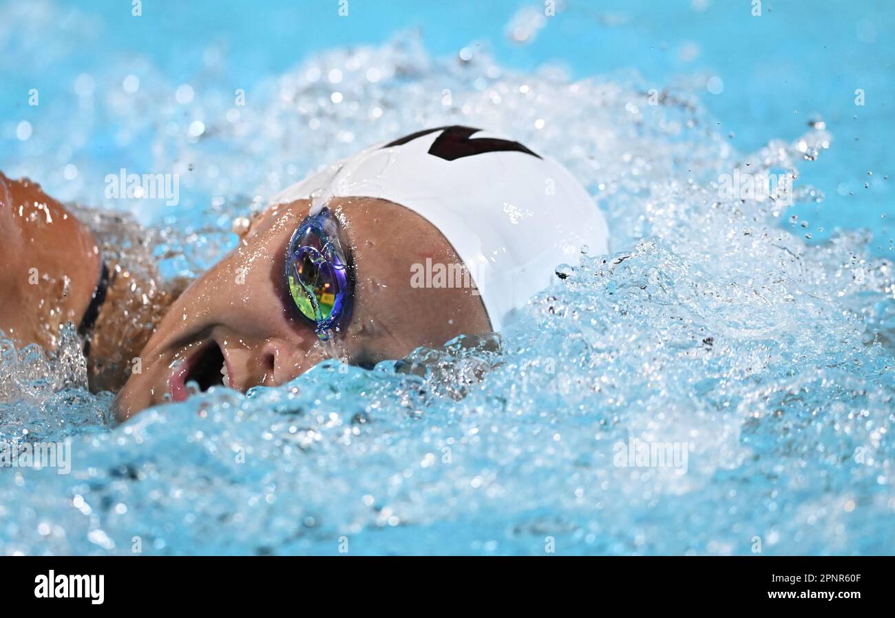 Shayna Jack in action during the Women's 200 metre Freestyle on Day 4 ...