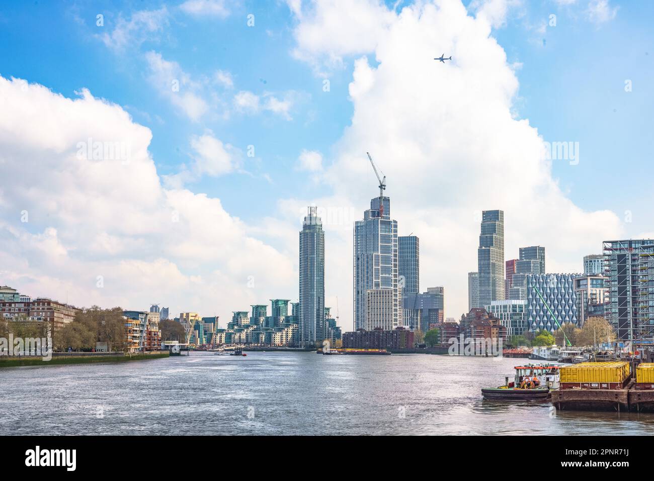 The London (UK) skyline as seen from Battersea power station: The Tower ...