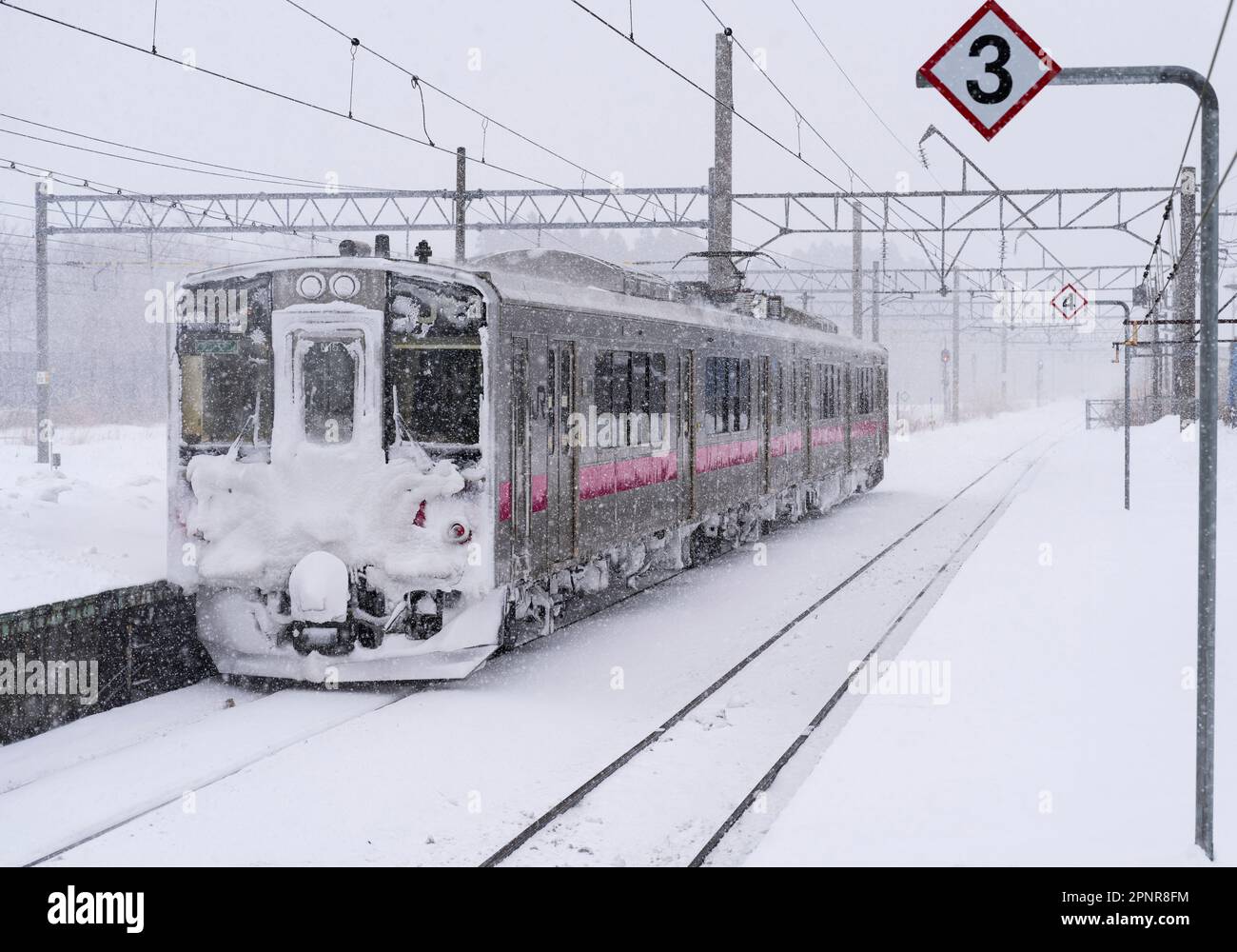 Jr ou line hi-res stock photography and images - Alamy