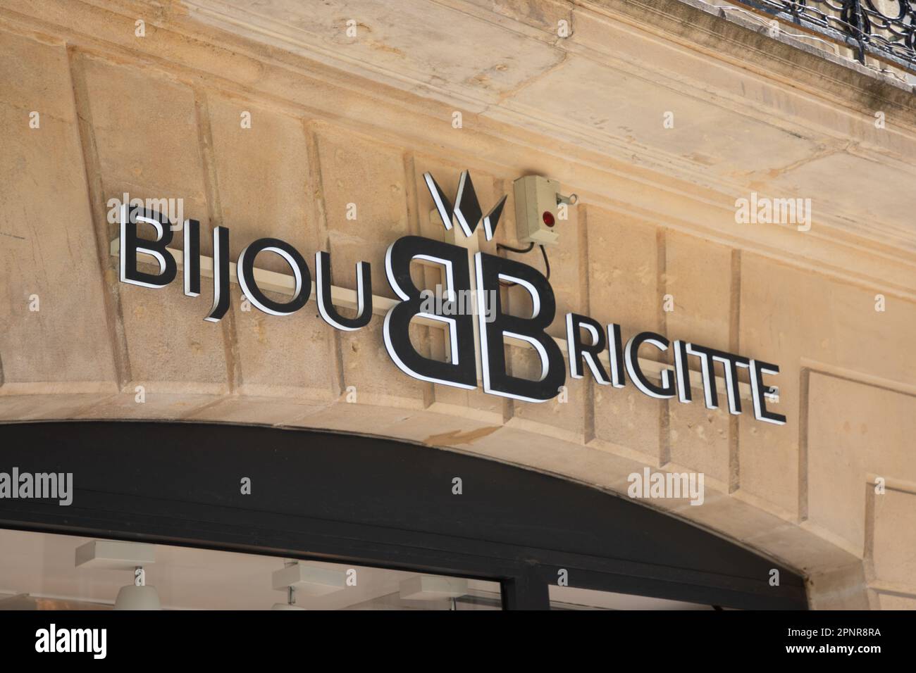 Sho logo hi-res stock photography and images - Alamy