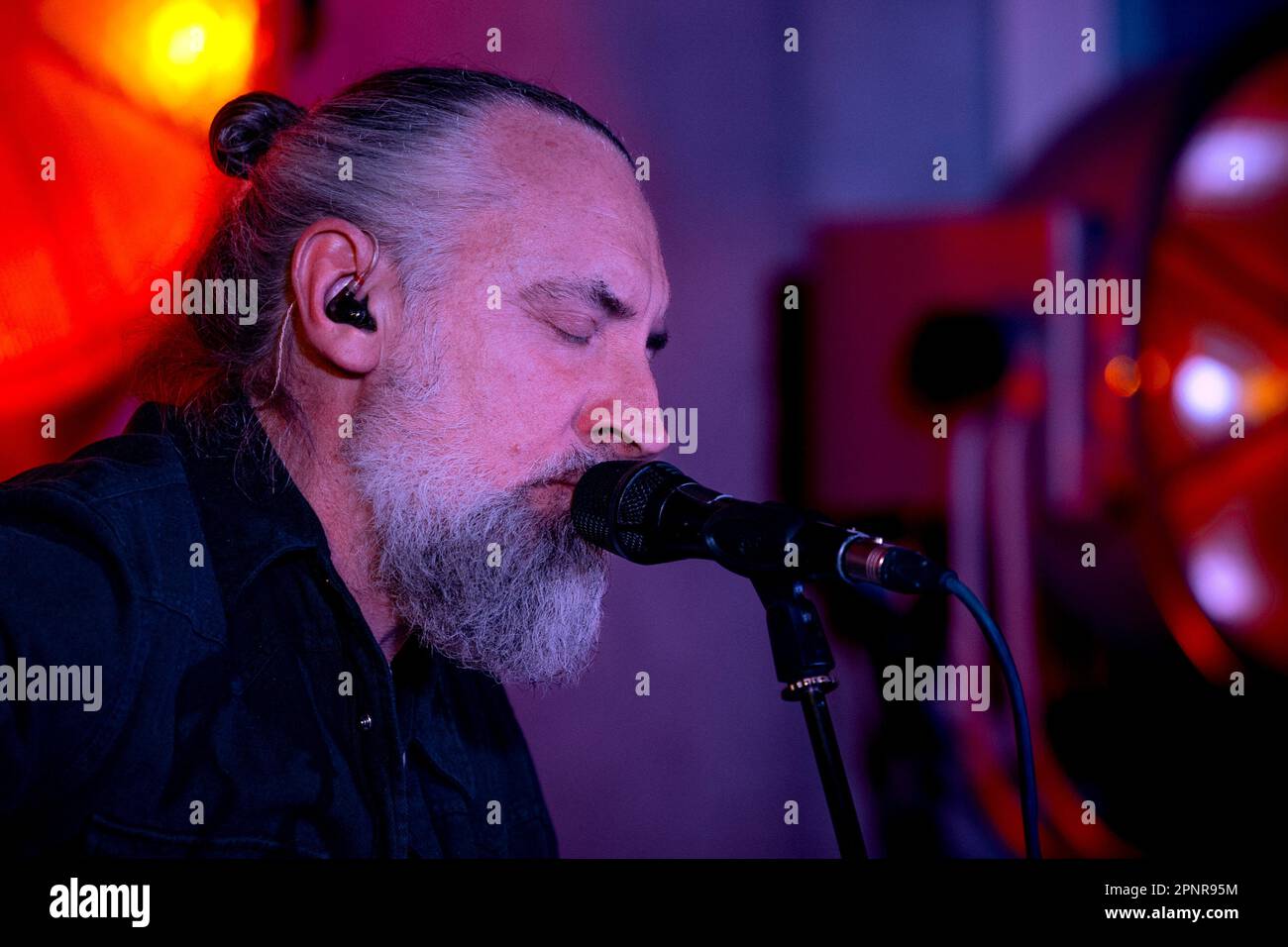 Fink band member hi-res stock photography and images - Alamy