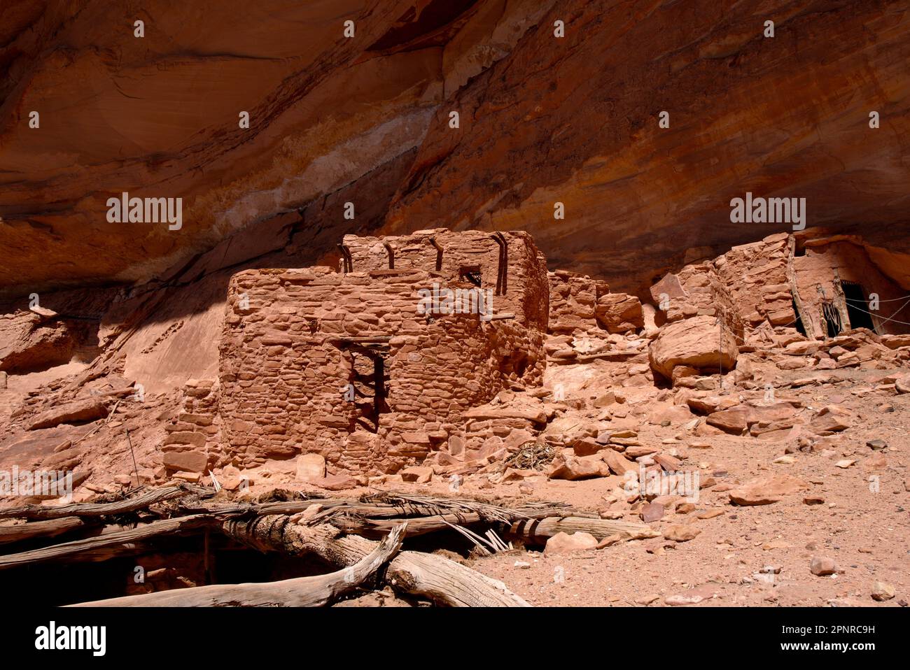 Views of the Split Level Ruins in Utah's Grand Gulch, remnants of an ...