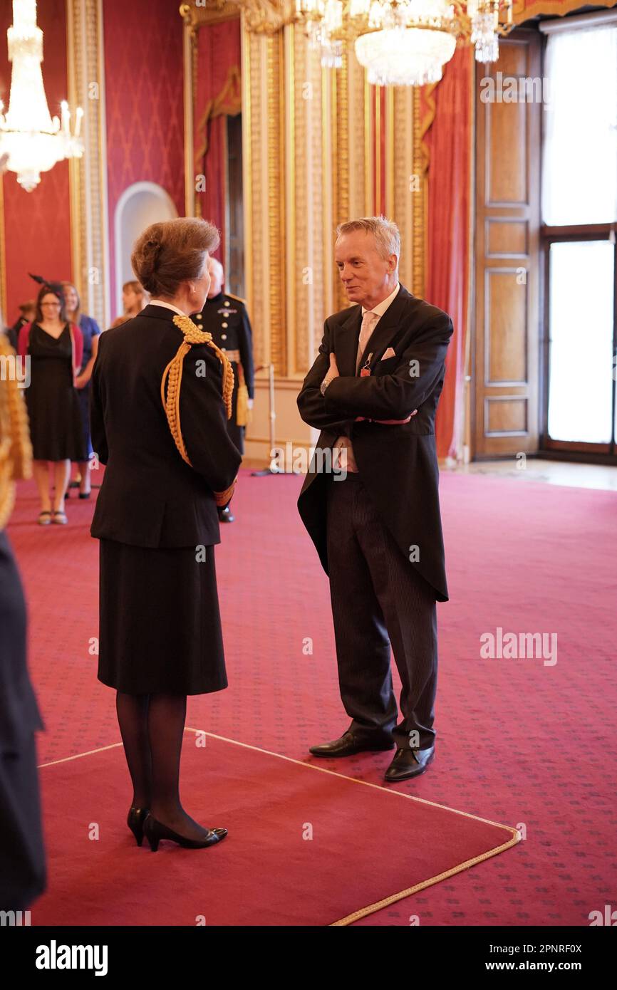 Christopher skinner hi-res stock photography and images - Alamy