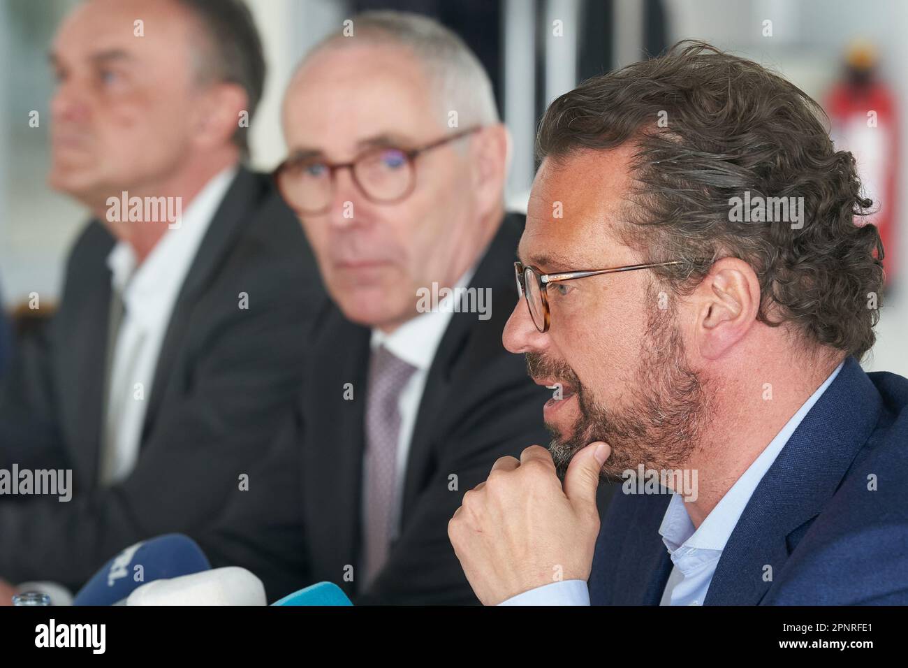 Hahn, Germany. 20th Apr, 2023. Investor Peter Adrian (M), insolvency ...