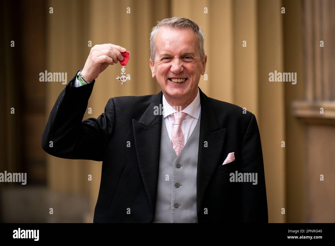 Frank skinner mbe hi-res stock photography and images - Alamy
