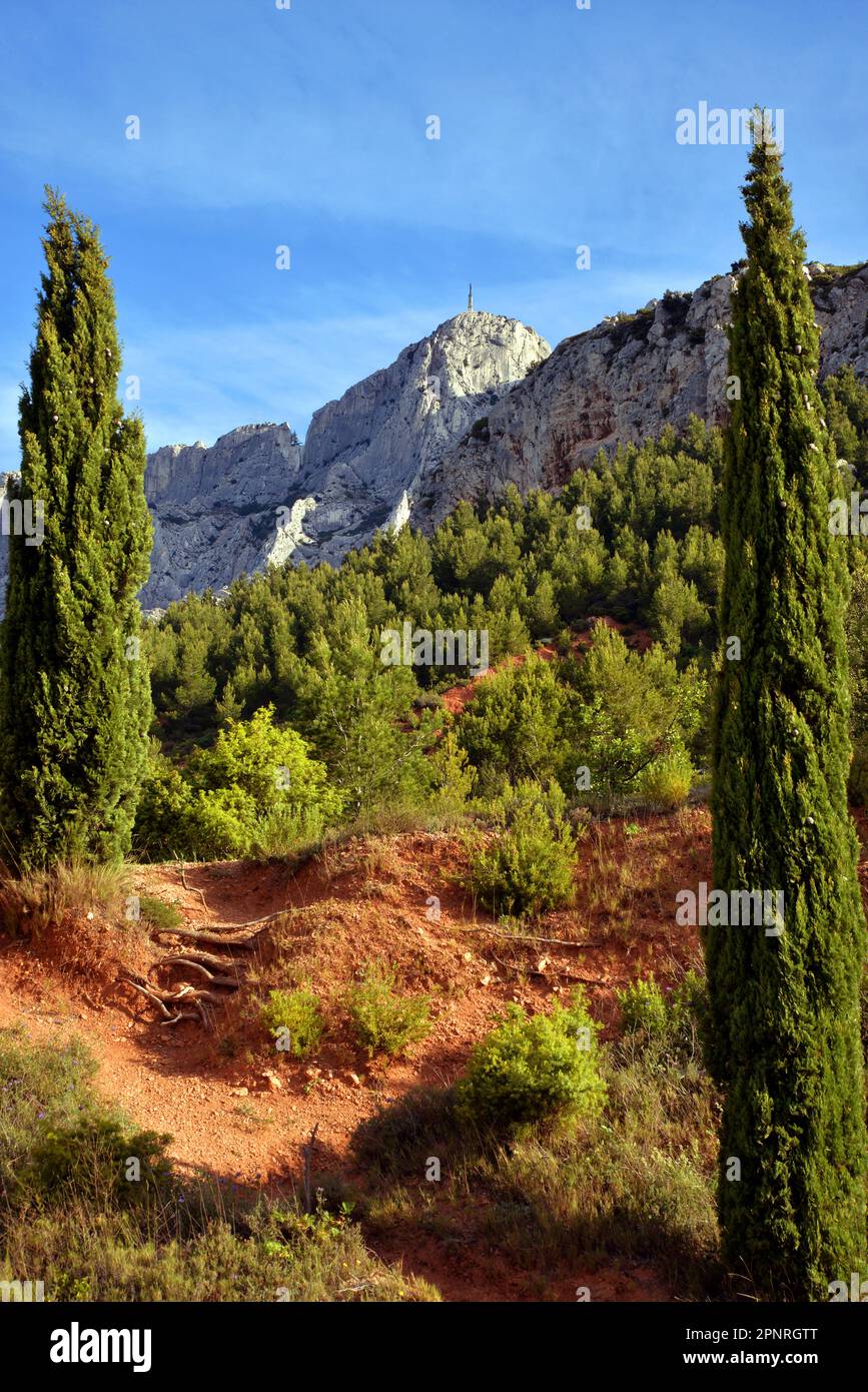 The Ste Victoire mountain in spring Provence Stock Photo - Alamy