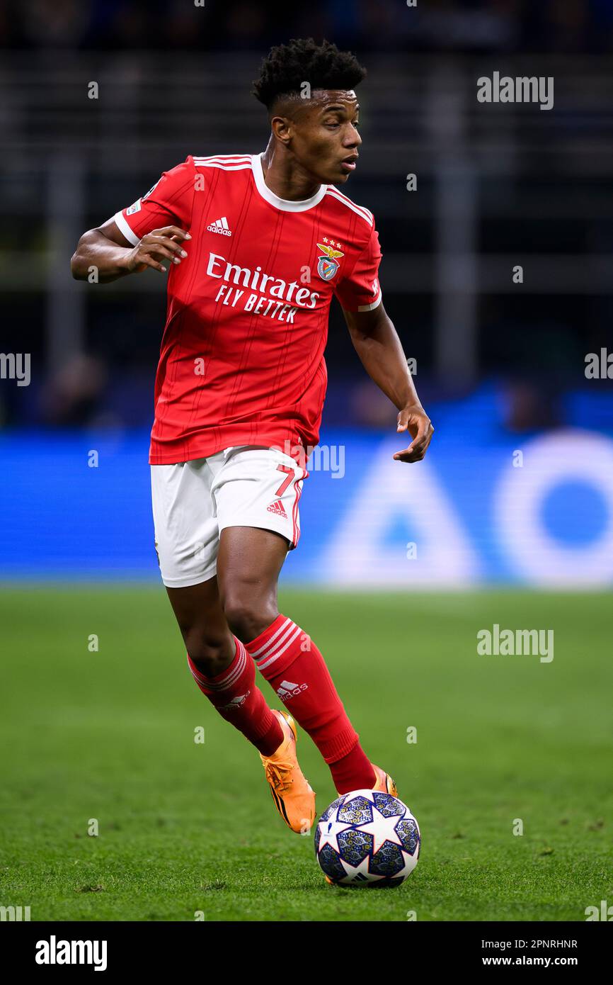 David neres benfica hi-res stock photography and images - Alamy