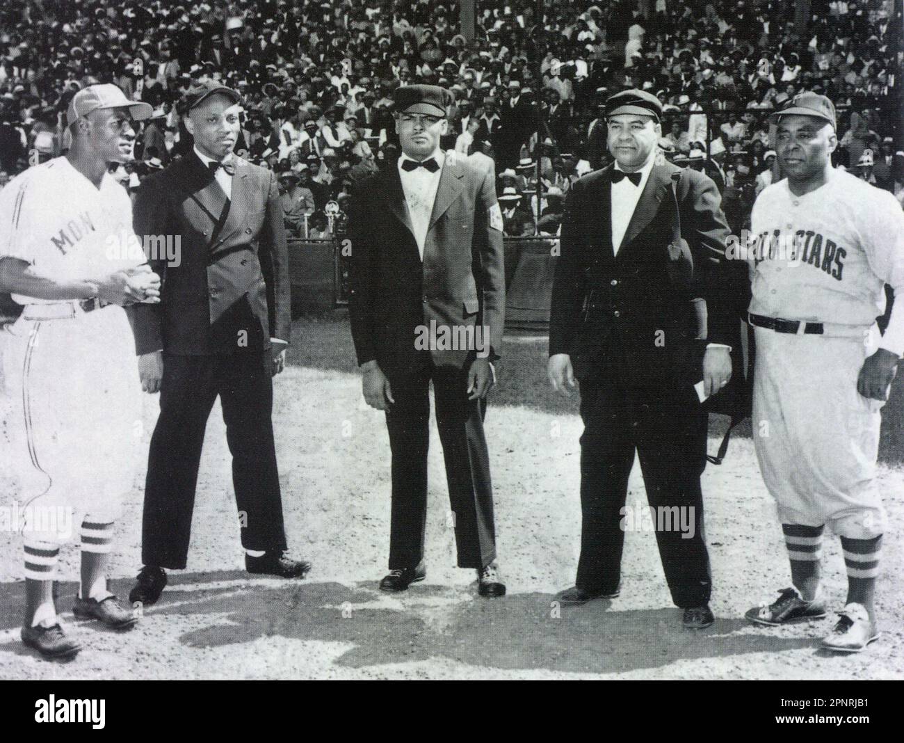 Bob Motley, middle, with Negro League coaches Buck O'Neil and Oscar ...