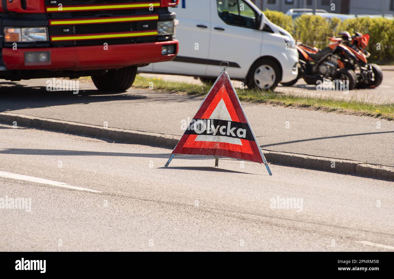 Collapsible warning triangle marked olycka which is swedish for ...