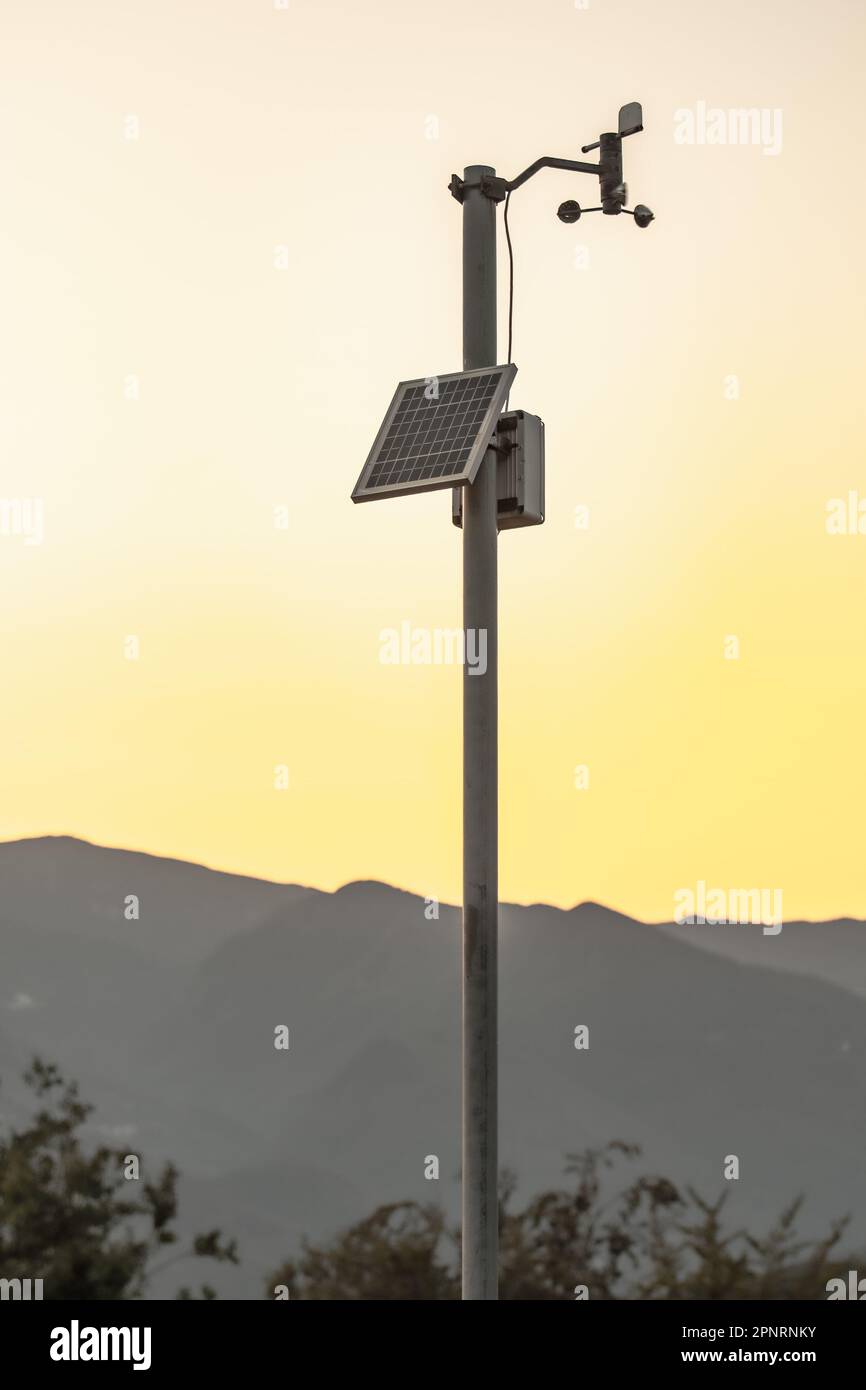 Anemometer climate and wind sensor hi-res stock photography and images ...