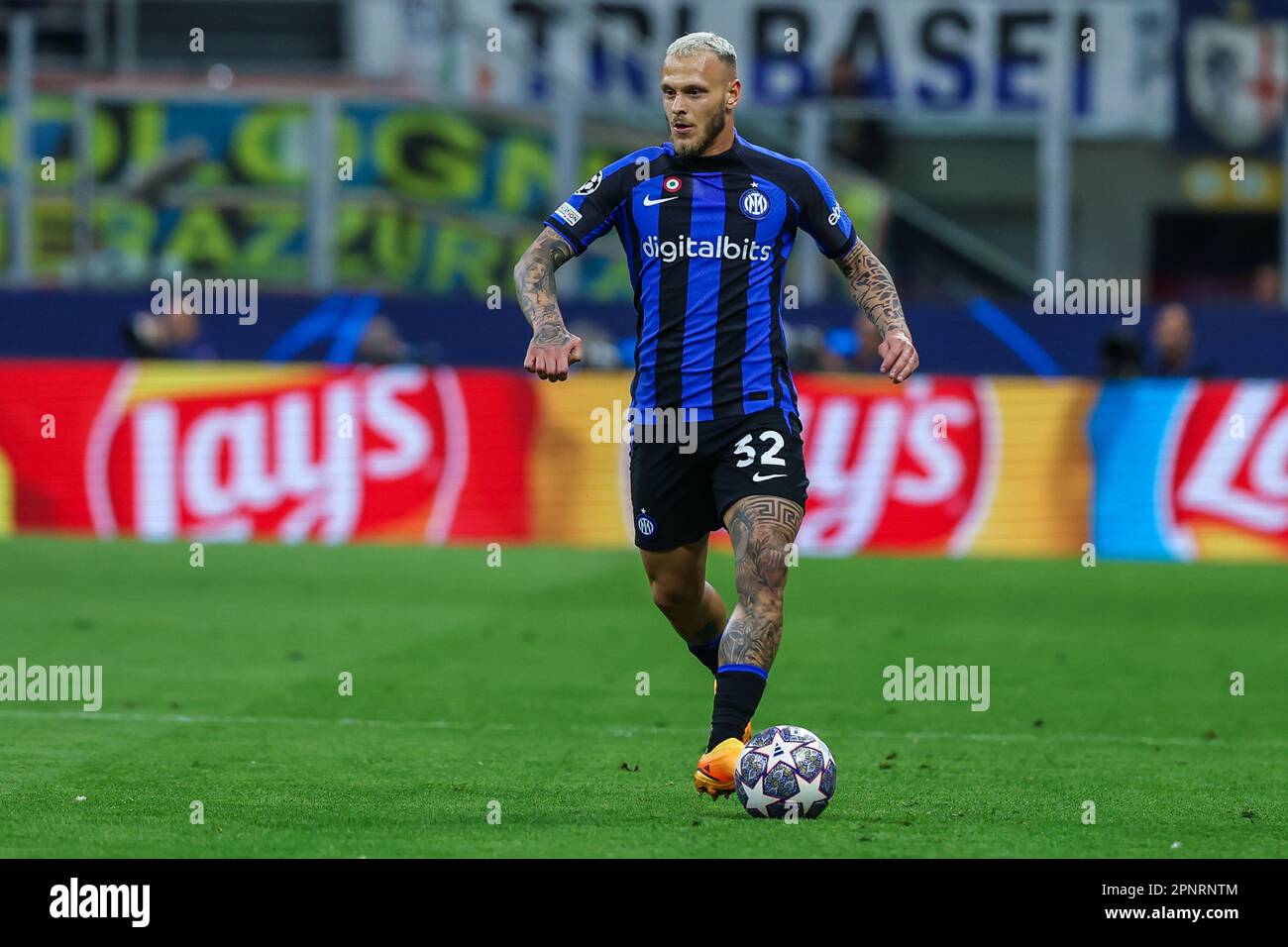 Federico dimarco inter champions league hi-res stock photography and images - Alamy