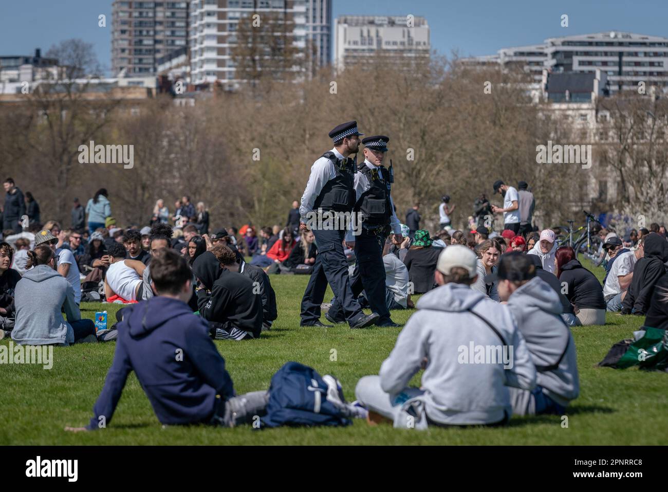 420 b hi-res stock photography and images - Alamy