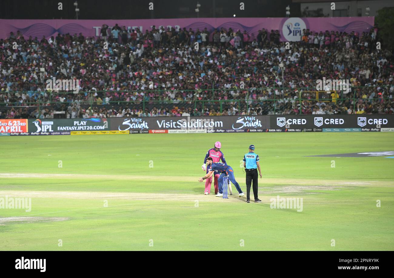 Indian premier league crowd hi-res stock photography and images - Alamy