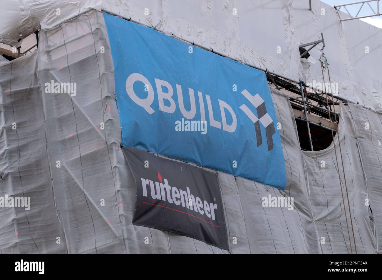 Qbuild hi-res stock photography and images - Alamy