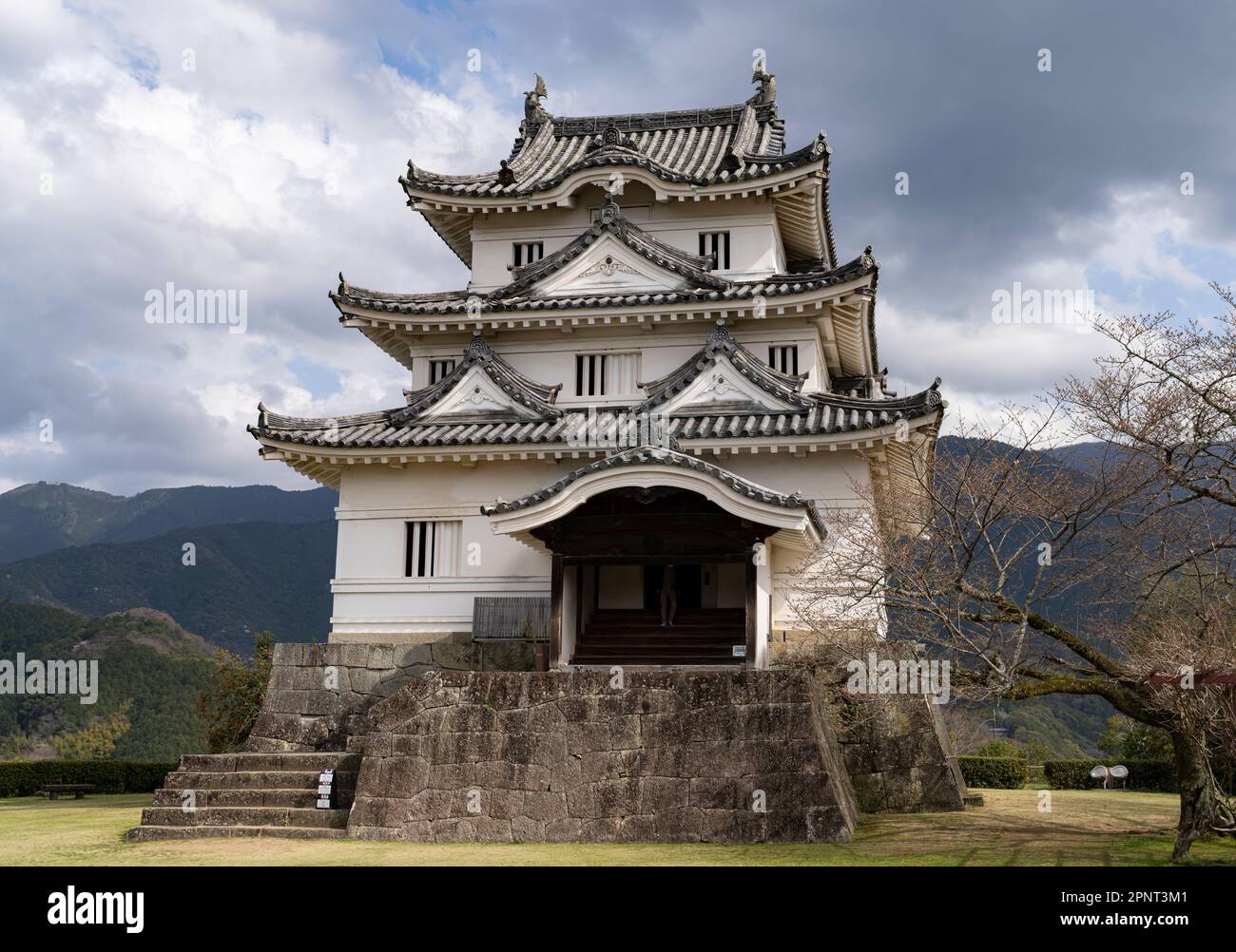 Uwajima castle hi-res stock photography and images - Alamy
