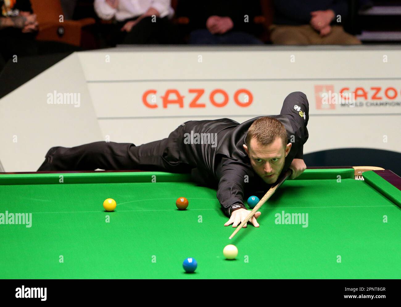 Cazoo world snooker championship hi-res stock photography and images ...