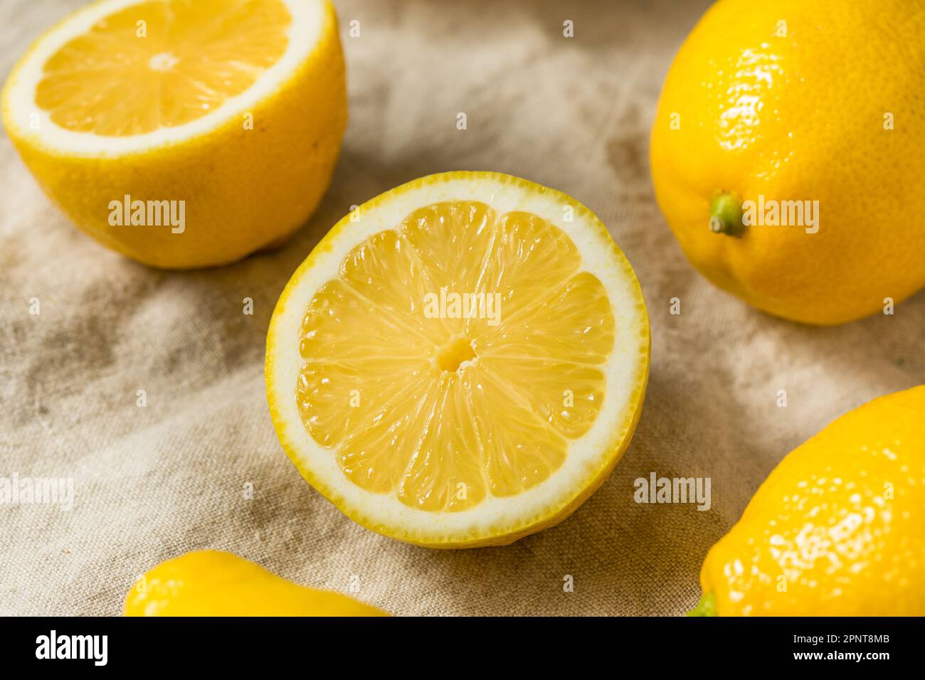 Organic Raw Seedless Yellow Lemons in a Bunch Stock Photo - Alamy