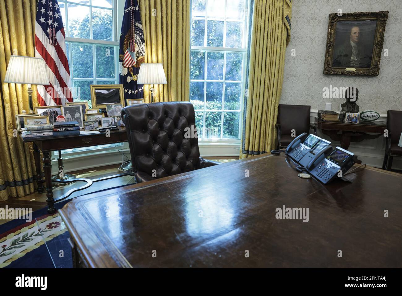 Washington, United States. 20th Apr, 2023. The Resolute Desk is seen as ...