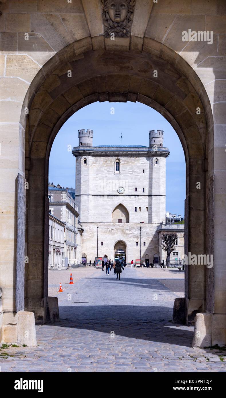 18th century french architecture hi-res stock photography and images ...