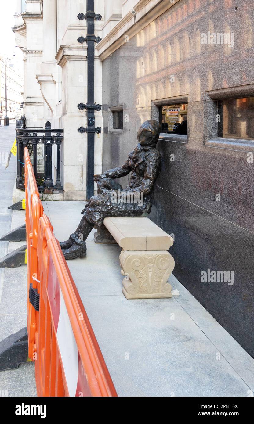 Eleanor Rigby statue in Liverpool restored on a new stone bench Stock ...