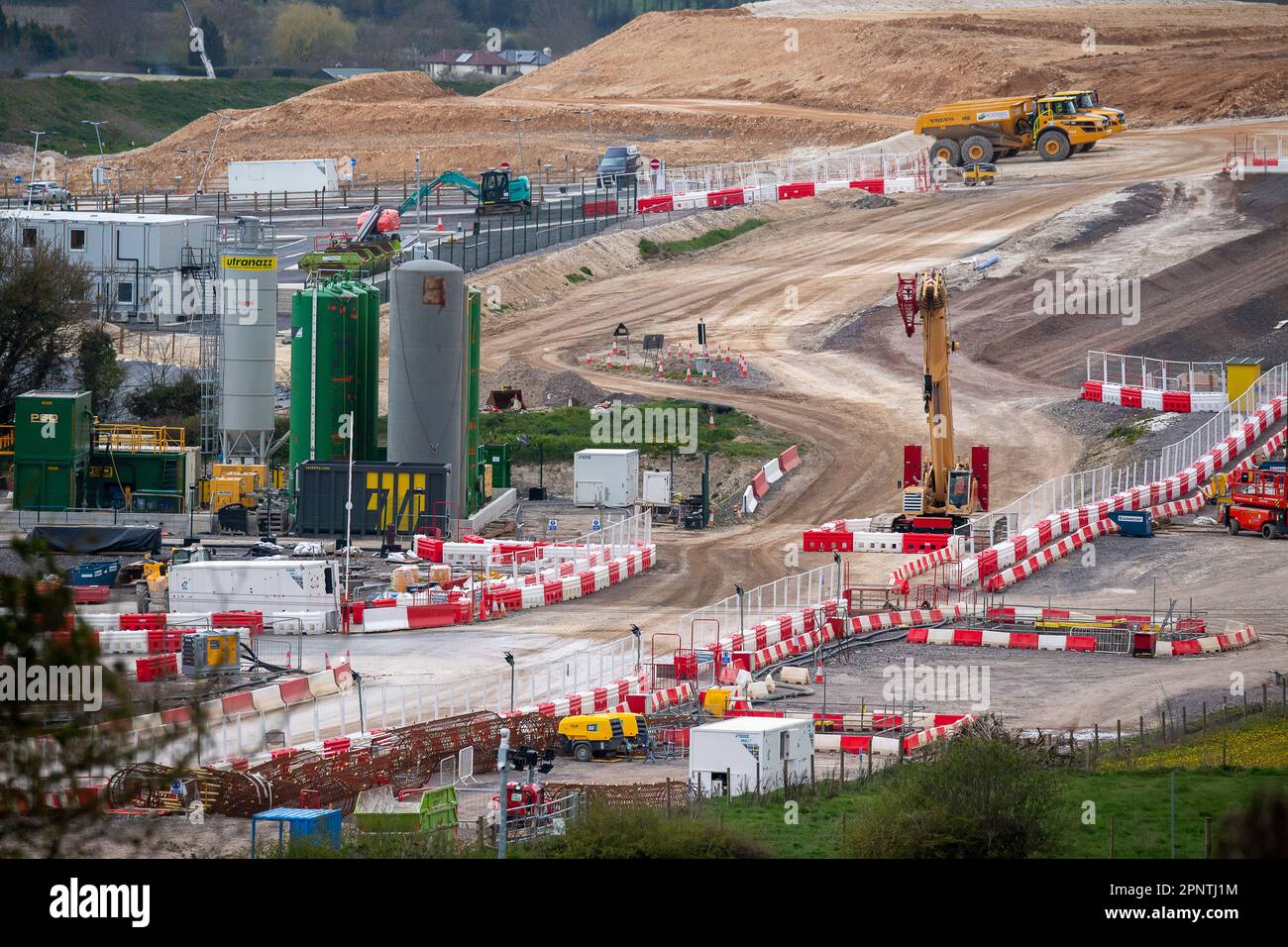 Wendover Dean, Aylesbury, UK. 20th April, 2023. Construction work at ...