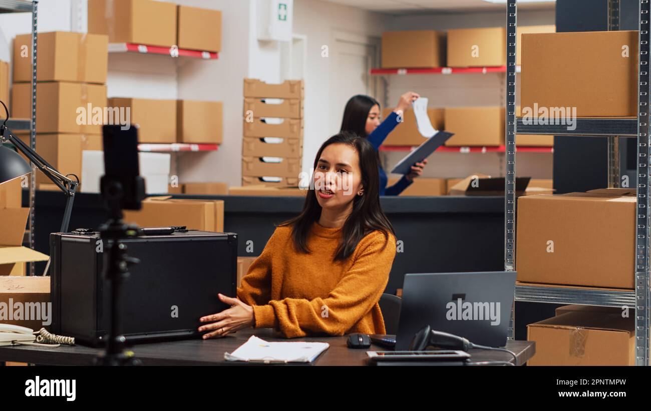 Ad campaign employee hi-res stock photography and images - Alamy