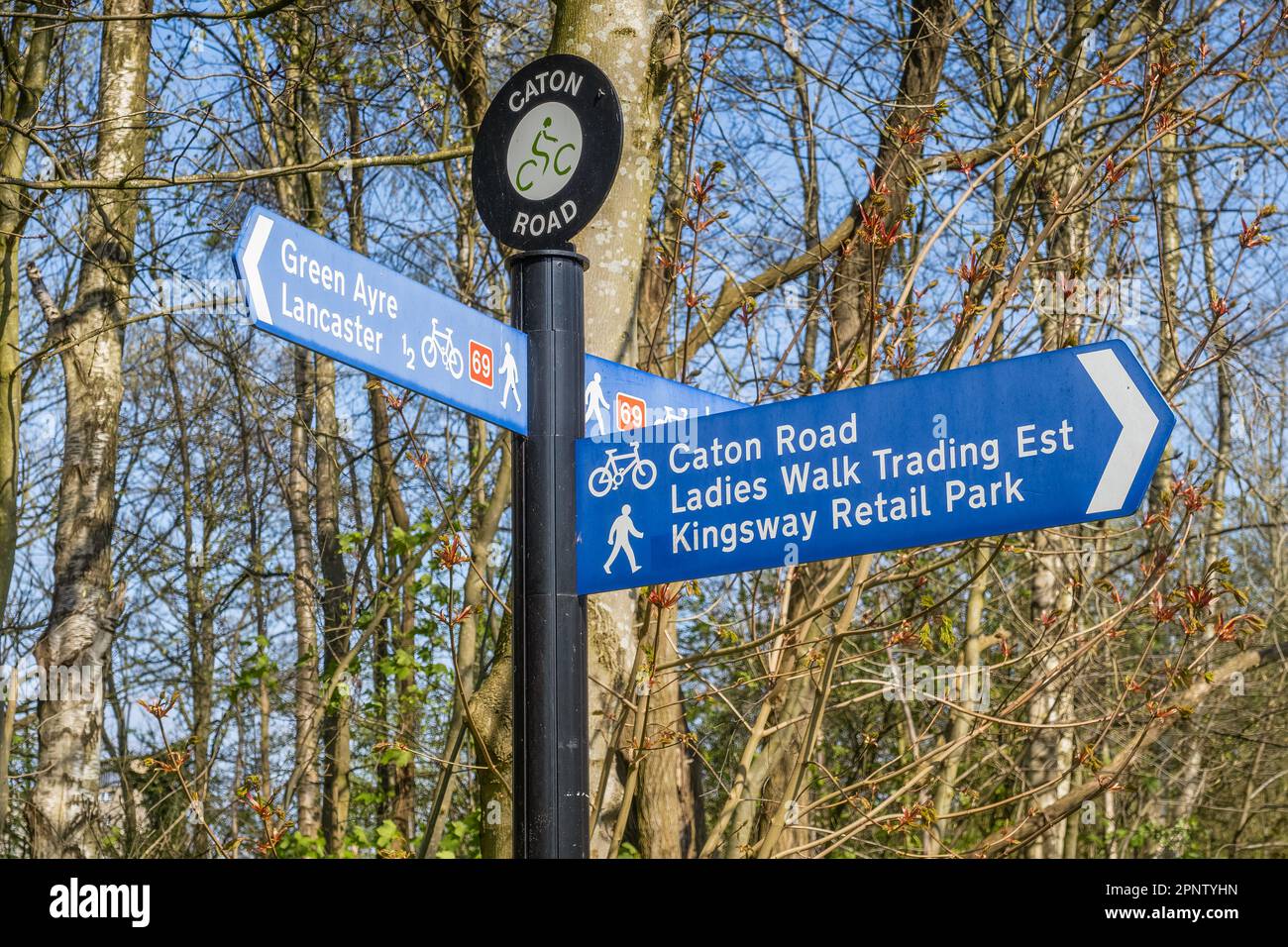 19.04.023 Lancaster, Lancashire, UK. Walking and cycling signpost ...
