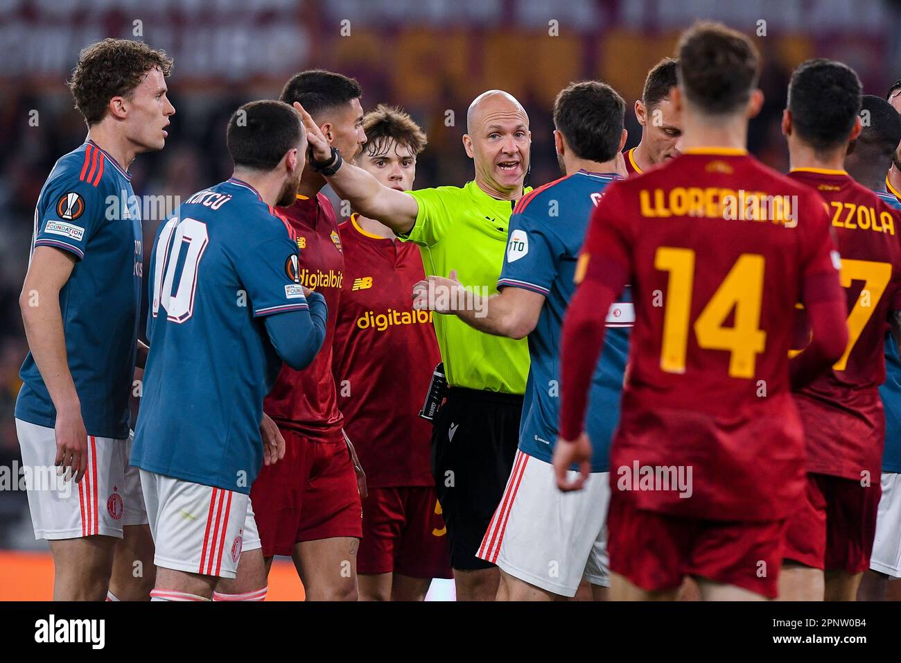 Feyenoord roma hi-res stock photography and images - Alamy