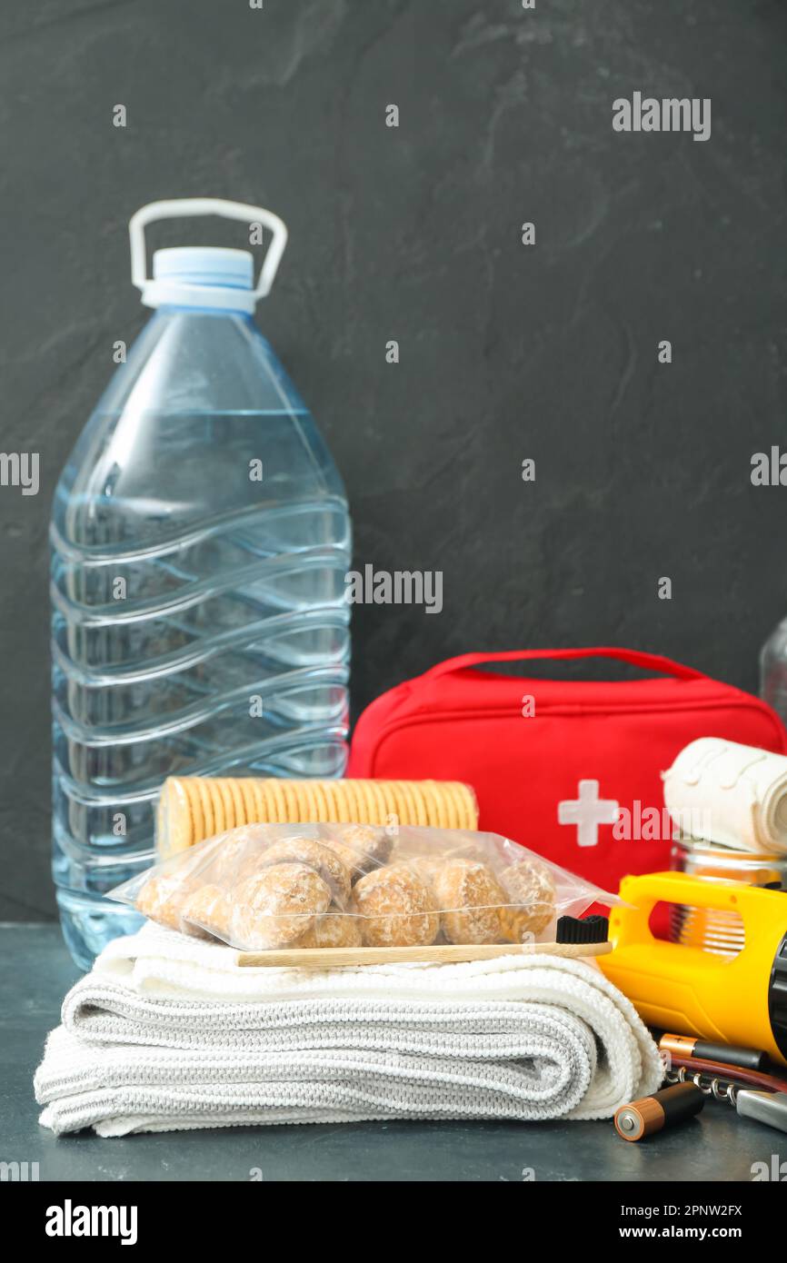 Packing emergency food kit hi-res stock photography and images - Alamy