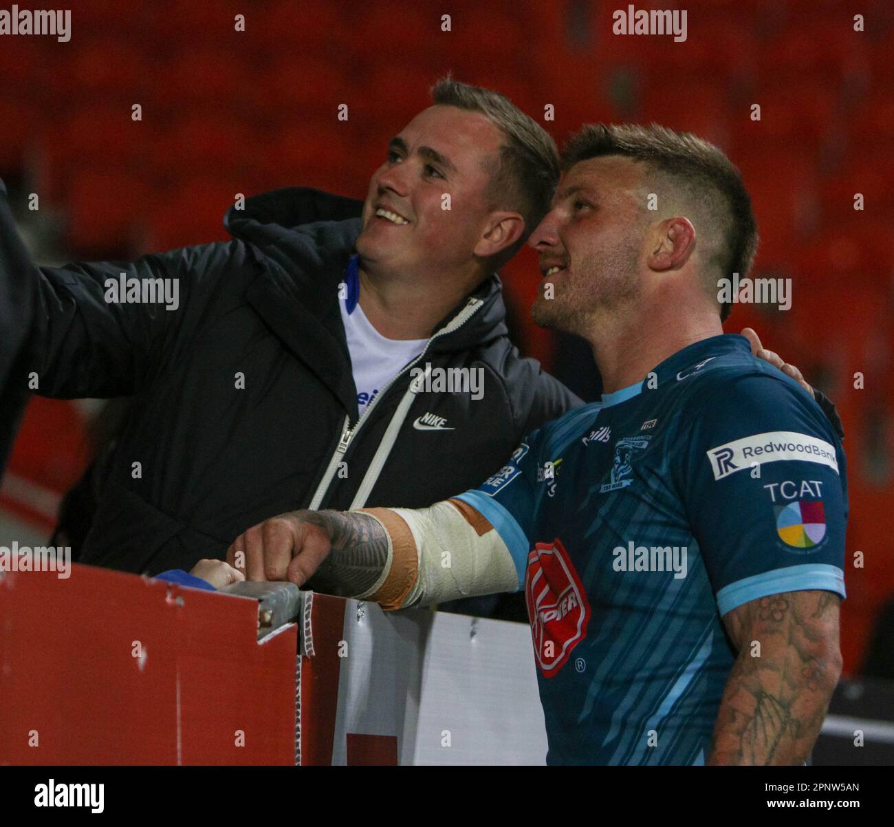 Tv bumper hi-res stock photography and images - Alamy