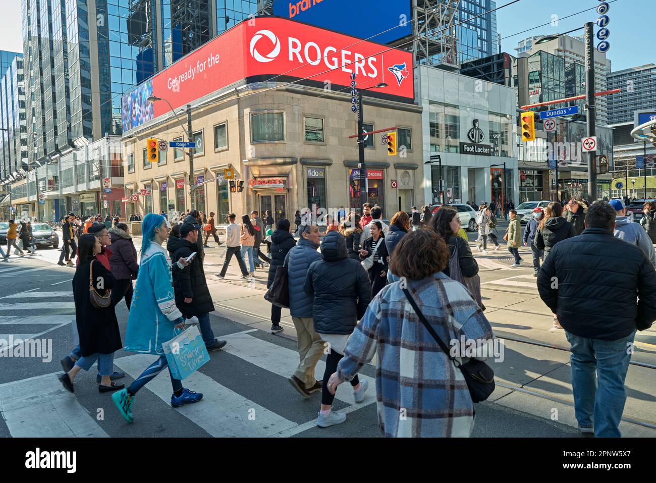 Yonge Street Toronto Stock Photo - Alamy