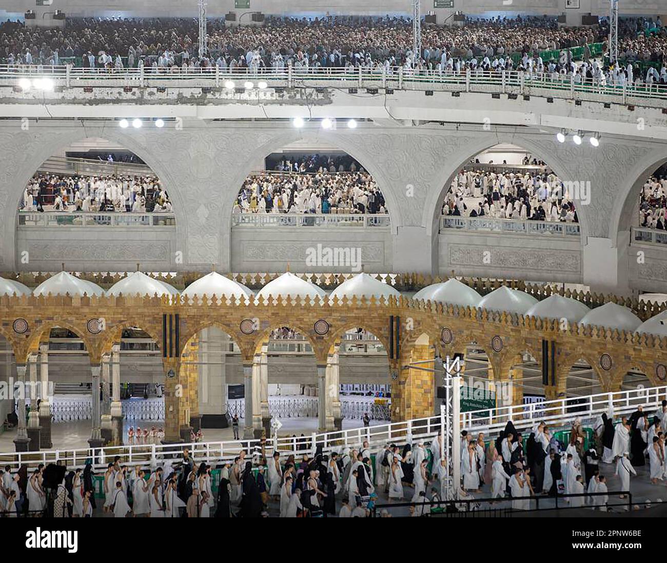Mecca, Saudi Arabia. April 19, 2023. Muslim worshippers perform the ...