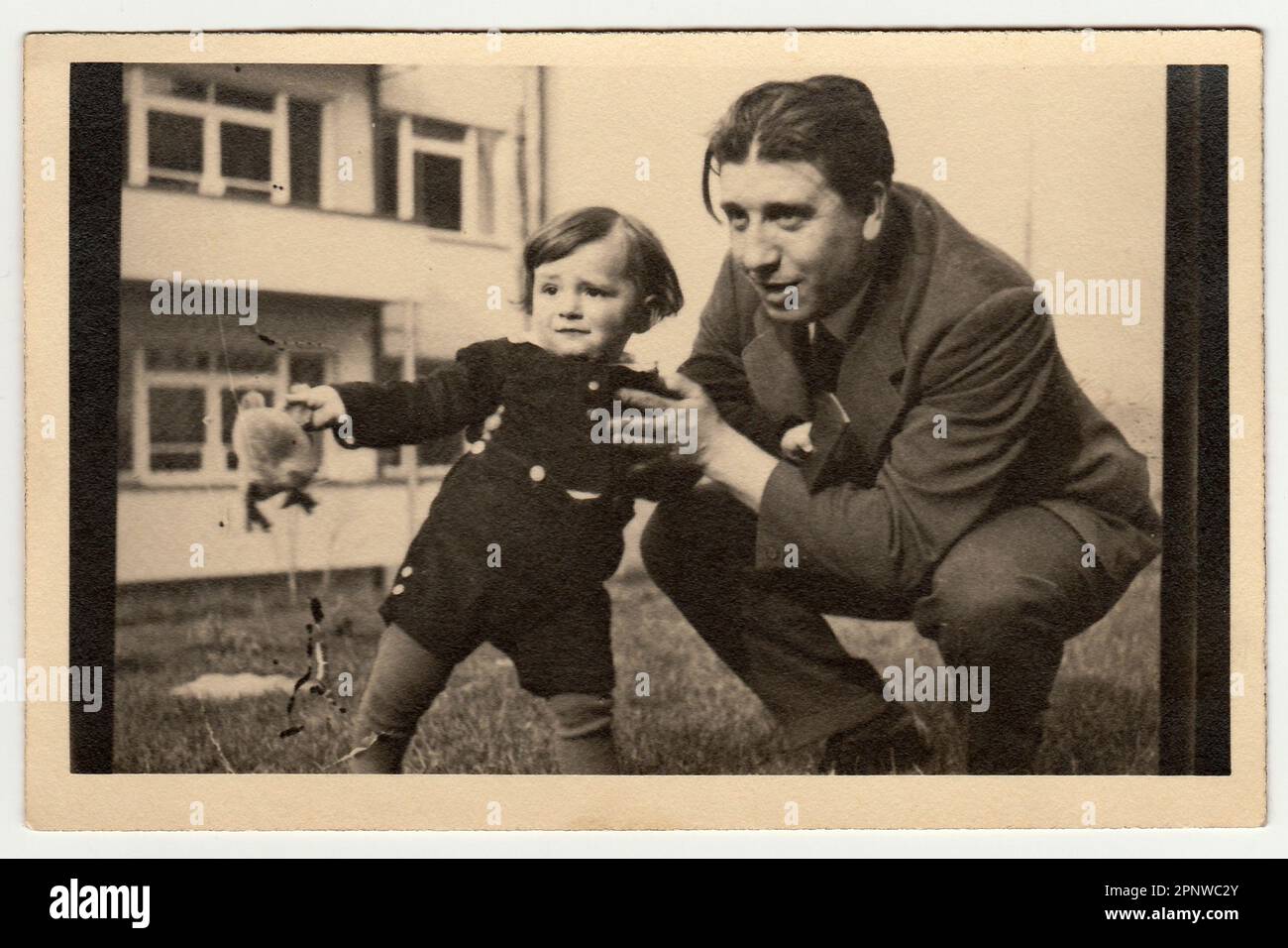 1950s family portrait father man hi-res stock photography and images ...