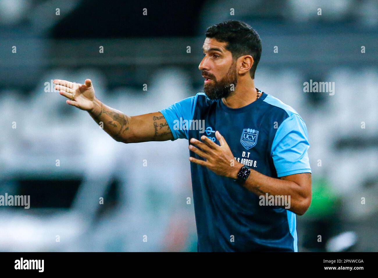Coach Sebastian Abreu of Peru's Universidad Cesar Vallejo instructs his ...
