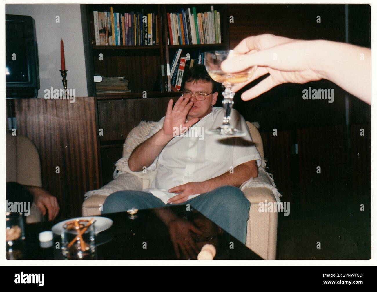 Hand wine glass no Cut Out Stock Images & Pictures - Alamy