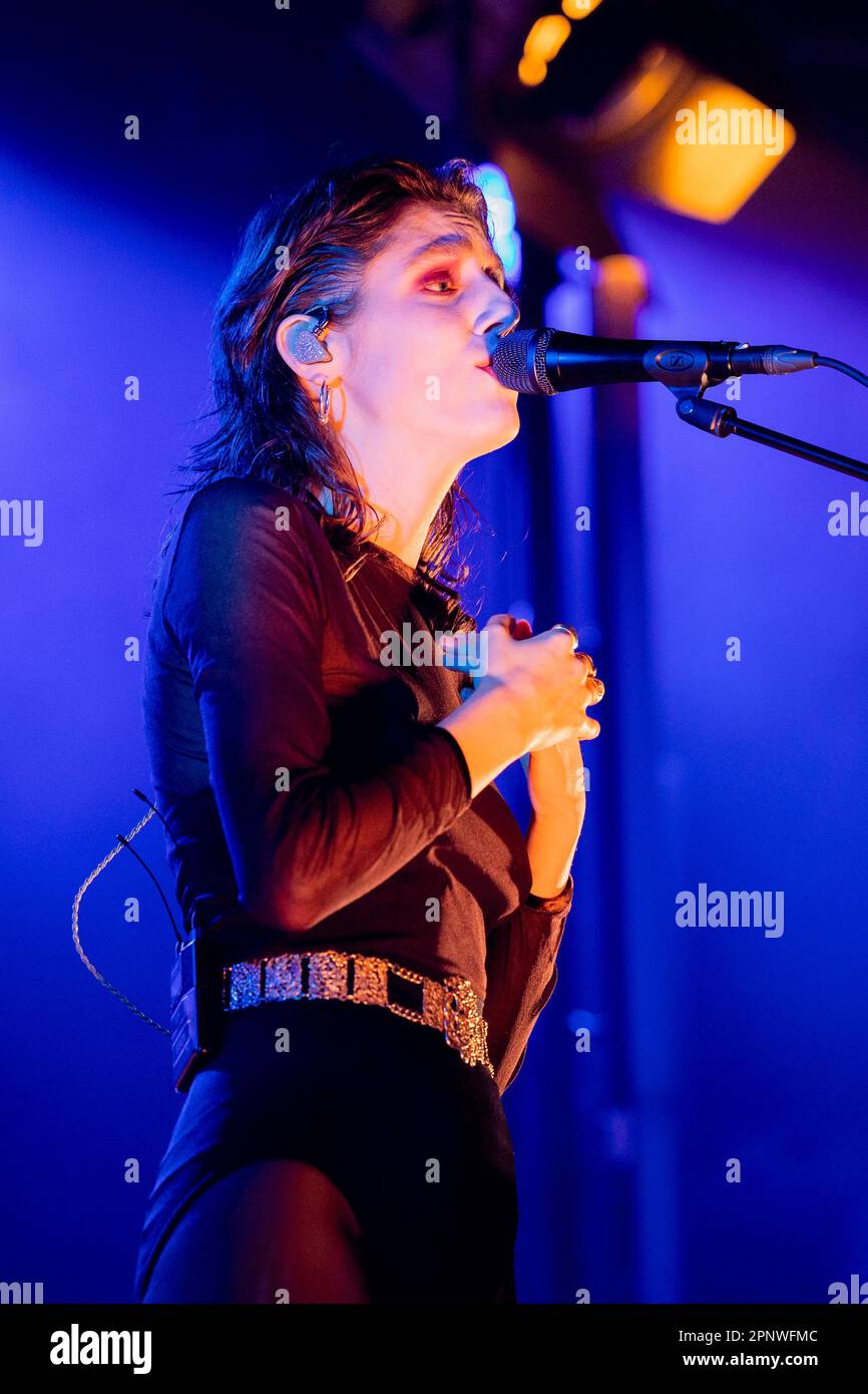 Birdy band member hi-res stock photography and images - Alamy