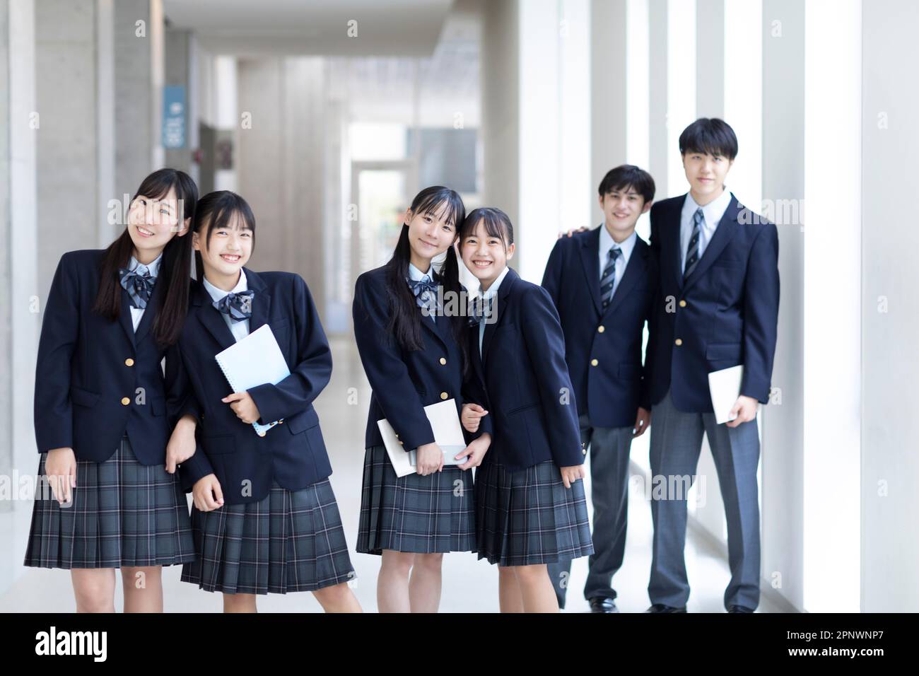 Portrait girl student teenager hi-res stock photography and images - Alamy