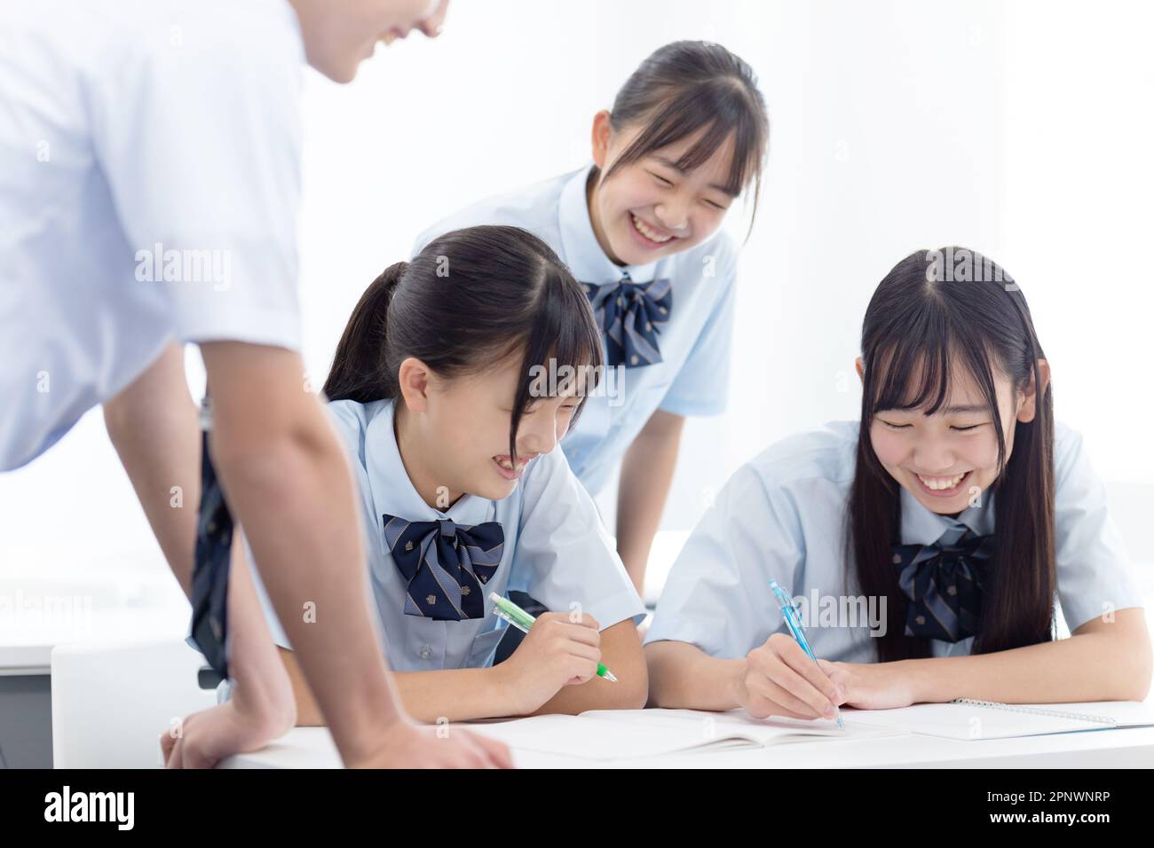 High school students teaching each other how to study Stock Photo - Alamy
