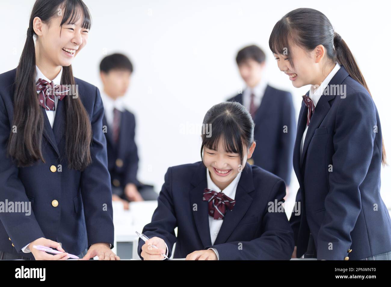High school students who spend their vacation time Stock Photo - Alamy