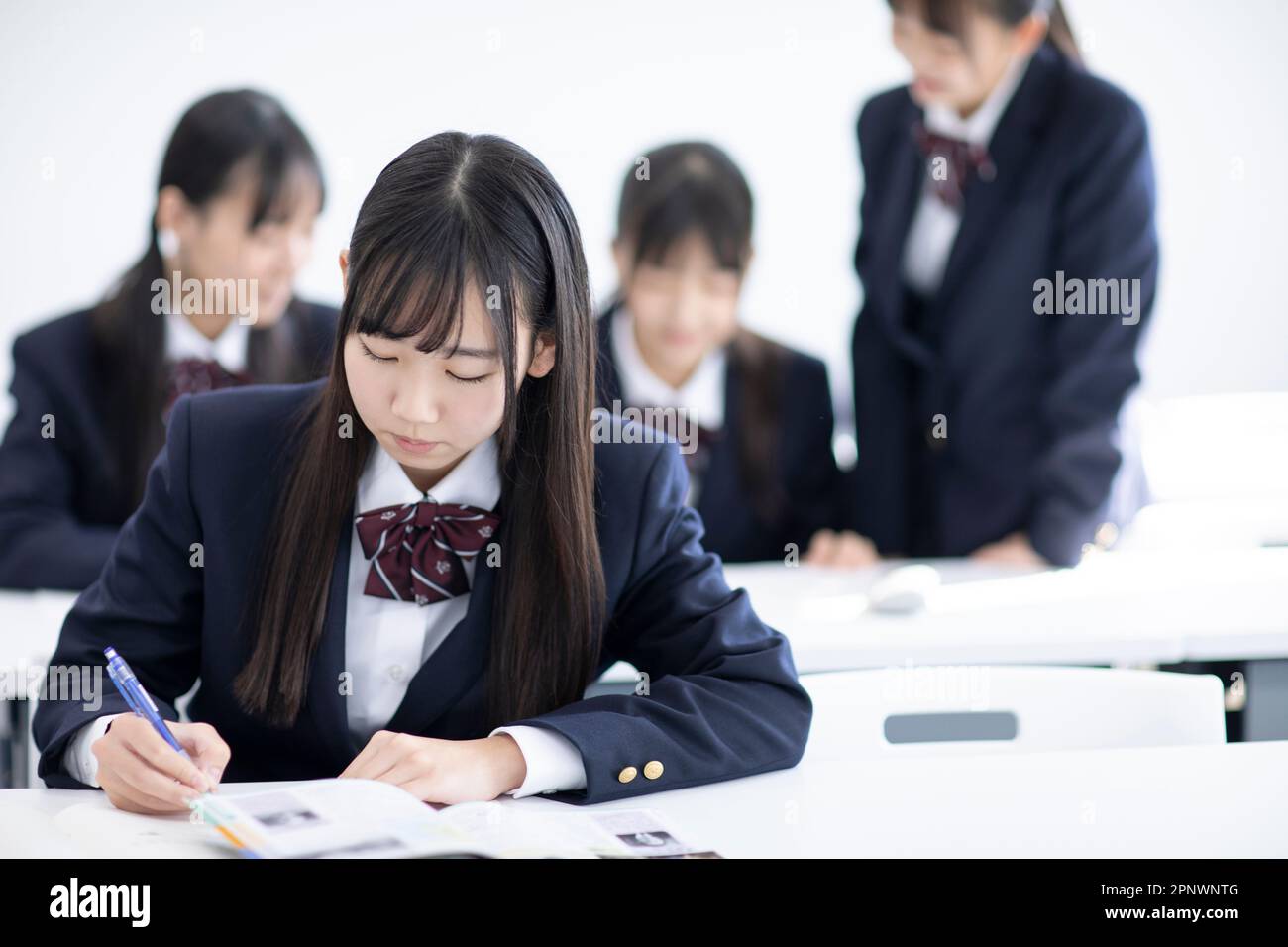 Spend student hi-res stock photography and images - Alamy