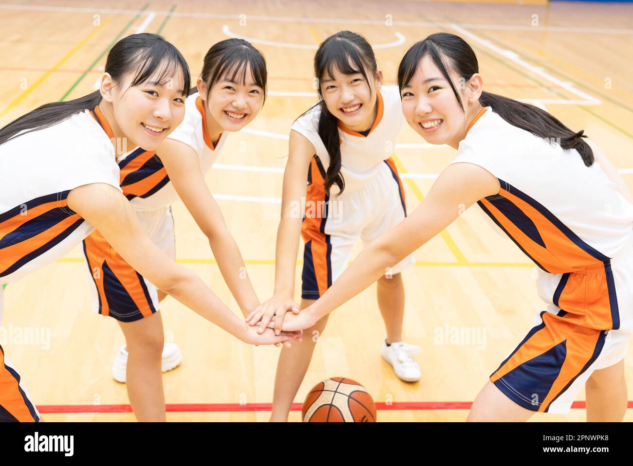 High school students forming a circle Stock Photo - Alamy