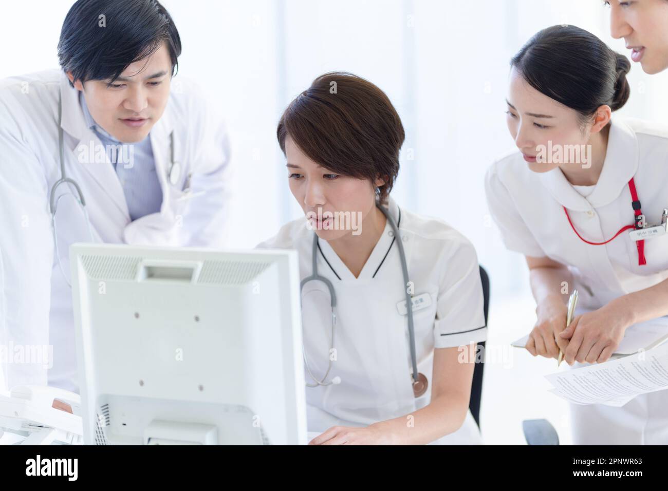 Nurse computer monitor hospital hi-res stock photography and images - Alamy
