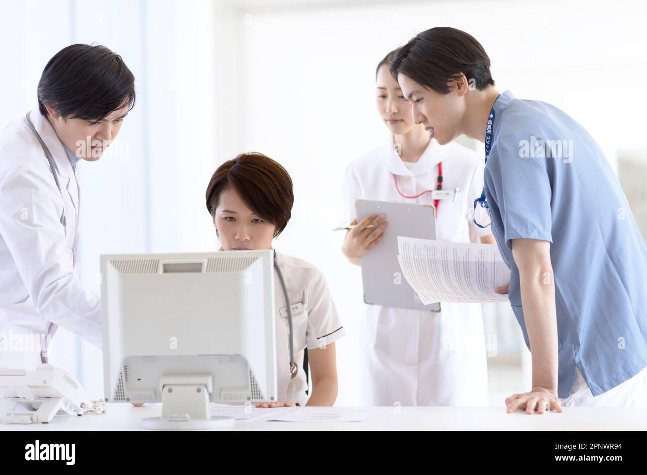 Nurse computer monitor hospital hi-res stock photography and images - Alamy