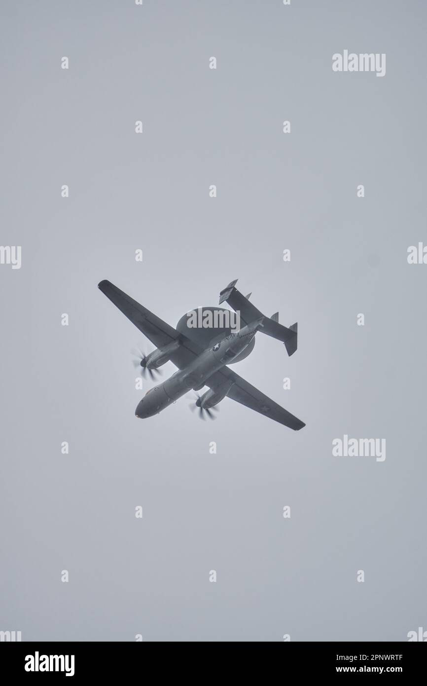 A U.S. Navy E-2 Hawkeye assigned to Airborne Command & Control Squadron ...