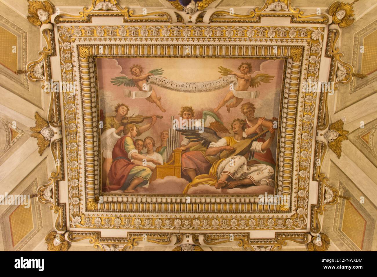 Dolce fresco hi-res stock photography and images - Alamy