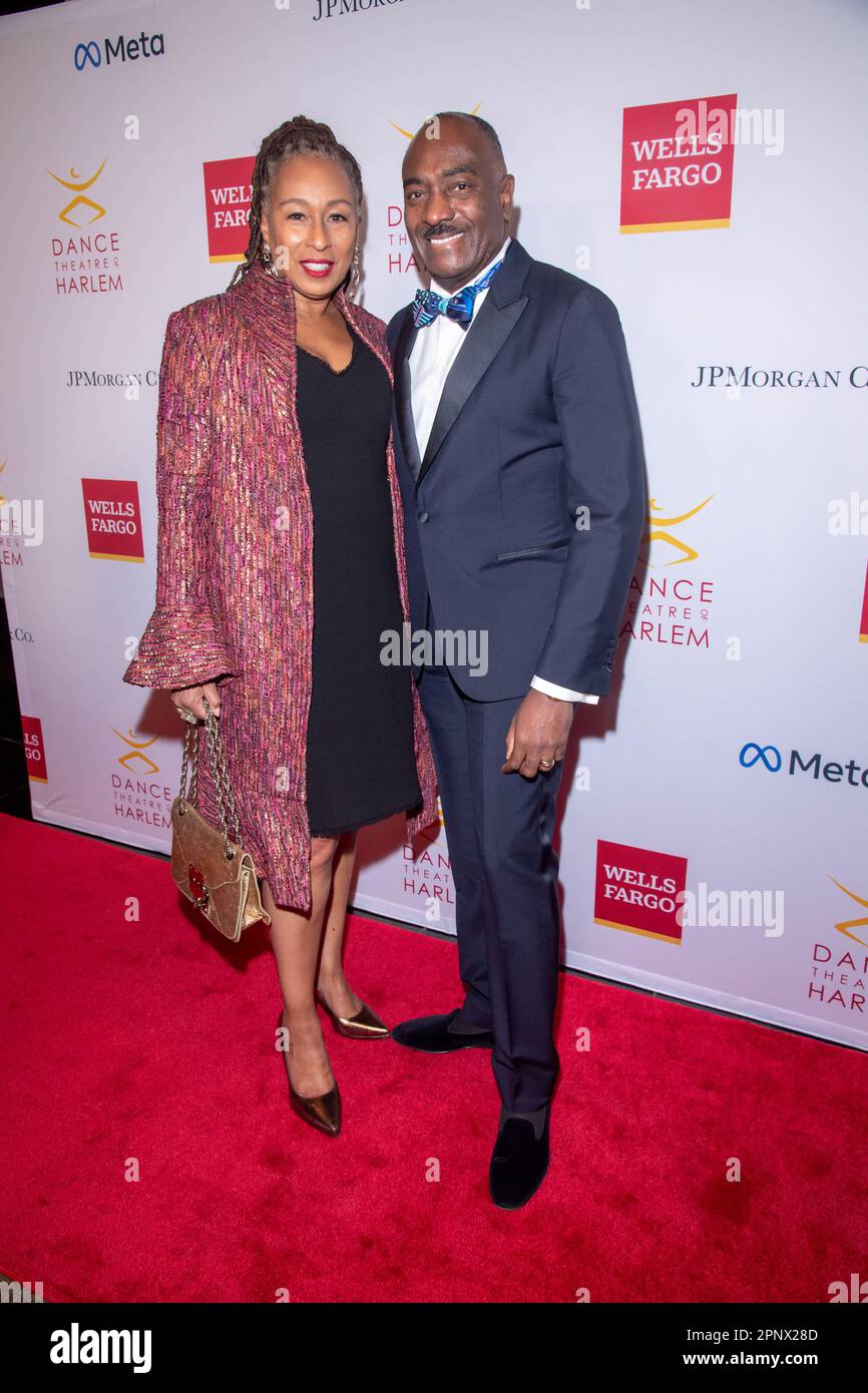 NEW YORK, NEW YORK - APRIL 20: Tamara Tunie and Reginald Van Lee attend ...