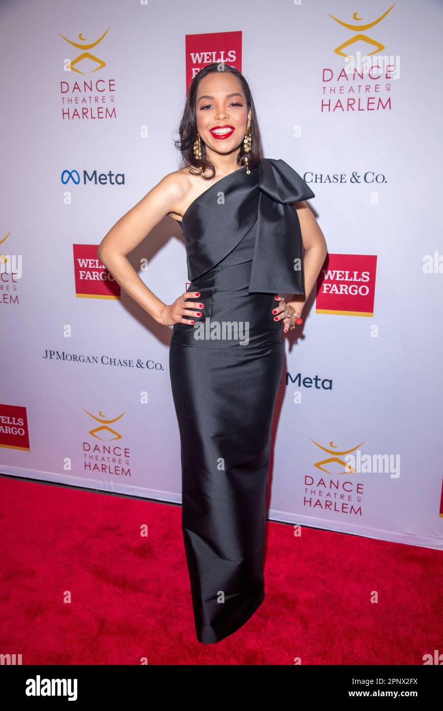 NEW YORK, NEW YORK - APRIL 20: Anna Glass attends Dance Theater Of ...